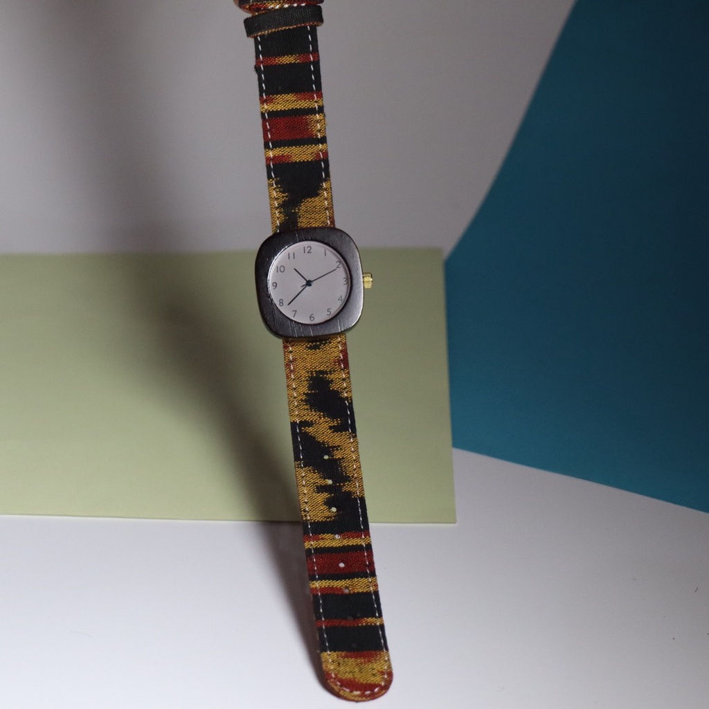 Jual Jam Tangan Kayu Sonokeling Kotak Dial Abu & Black Yellow Tenun ...