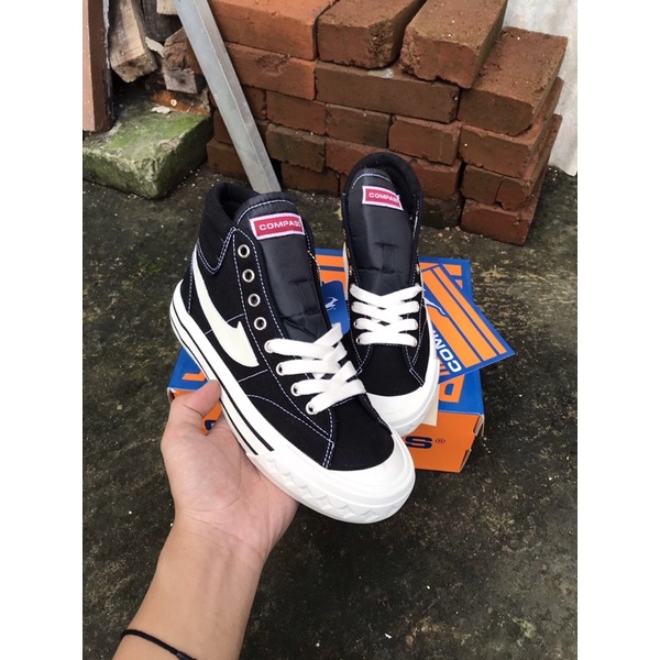 Jual Compass Retrograde Hi Black/White | Shopee Indonesia