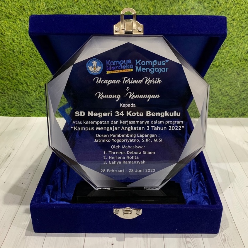 Jual Plakat kampus mengajar, plakat akrilik kampus mengajar, kampus ...