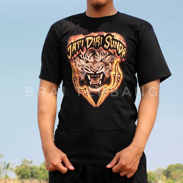 Jual Kaos distro bahan spandek jatidiri sunda kujang karuhun macan ...