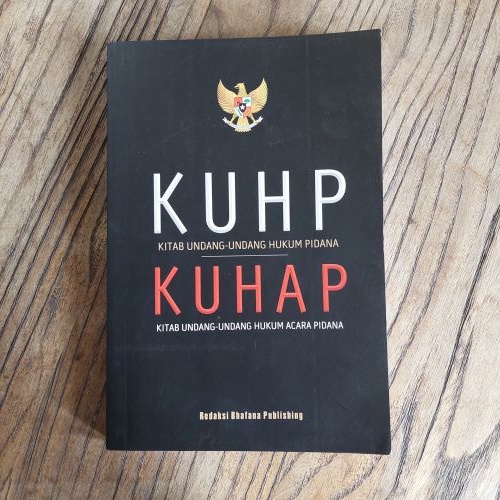 Jual BUKU HUKUM : KUHP – KUHAP (Hitam) | Shopee Indonesia