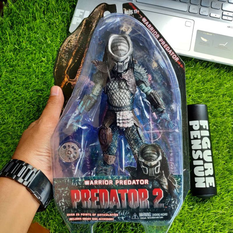 Jual NECA PREDATORS WARRIOR PREDATOR 2 MASKED ACTION FIGURE | Shopee ...