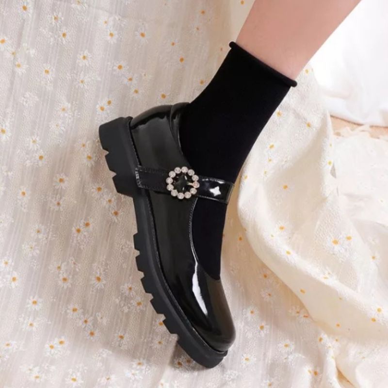 Jual Sepatu Docmart Wanita Hitam Gesper Hak Datar Kasual Premium DF 566 ...