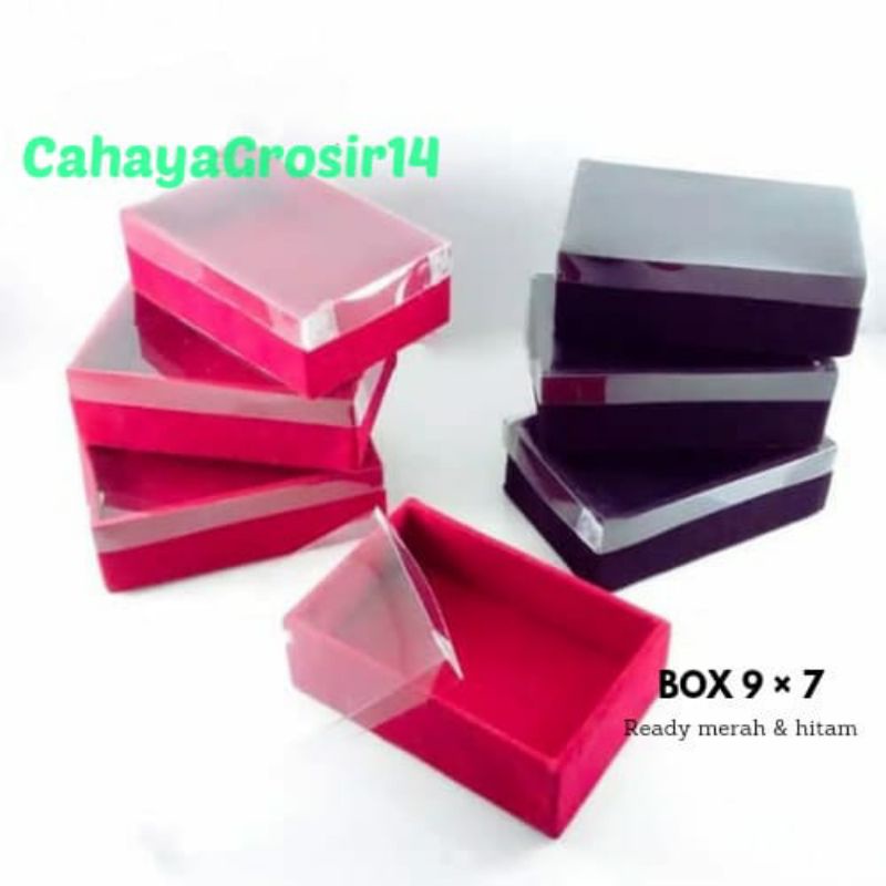 Jual Kotak Box Gelang Box Bludru Ukuran 9x7cm Box Perhiasan Hardbox ...