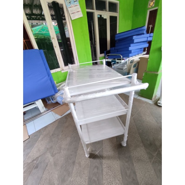 Jual Trolley Instrumen 3 susun Besi PC | Meja Instrumen 3 tahap besi PC ... Jual Trolley Instrumen 3 susun Besi PC | Meja Instrumen 3 tahap besi PC ...