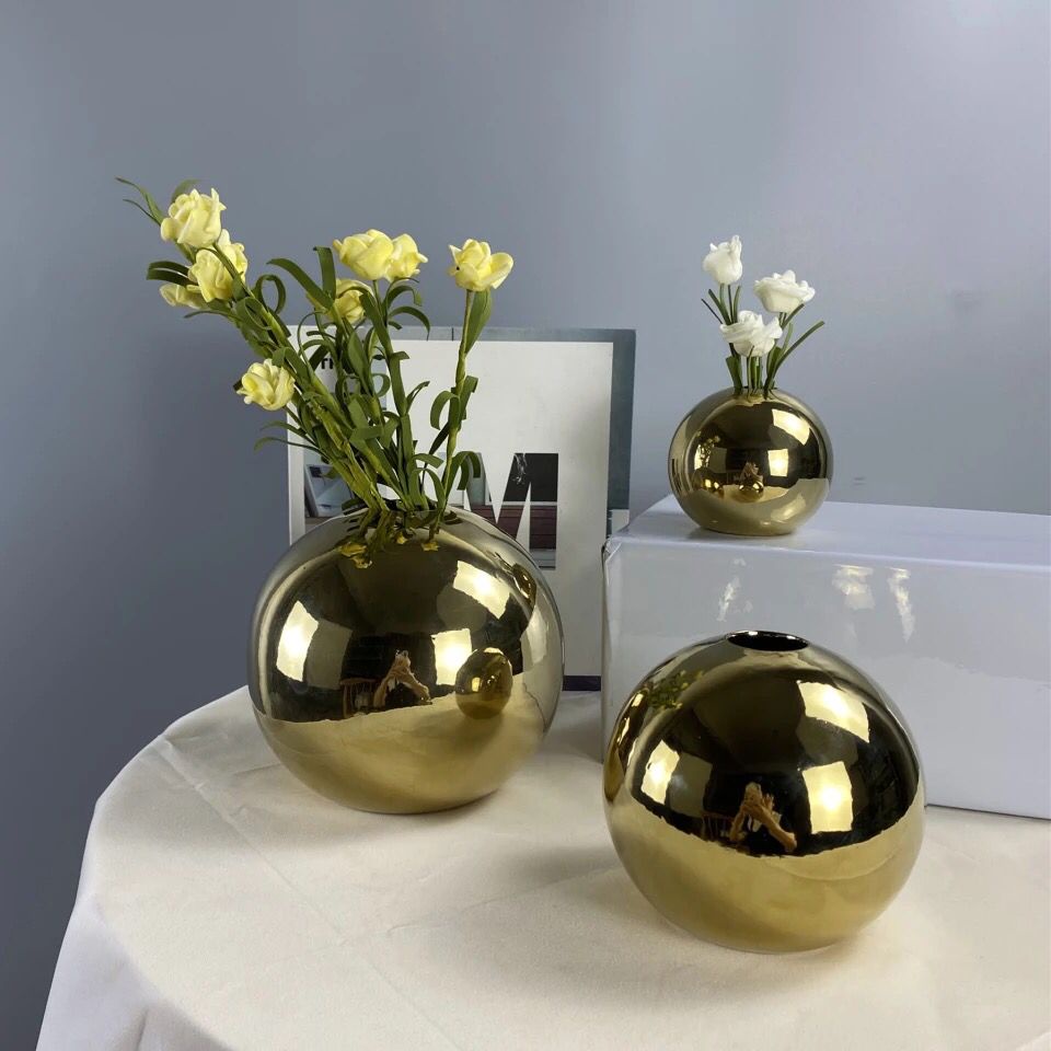 Jual Golden Ceramic Ball Vase Flower / Vase Bunga / Vas Bunga / Pot ...