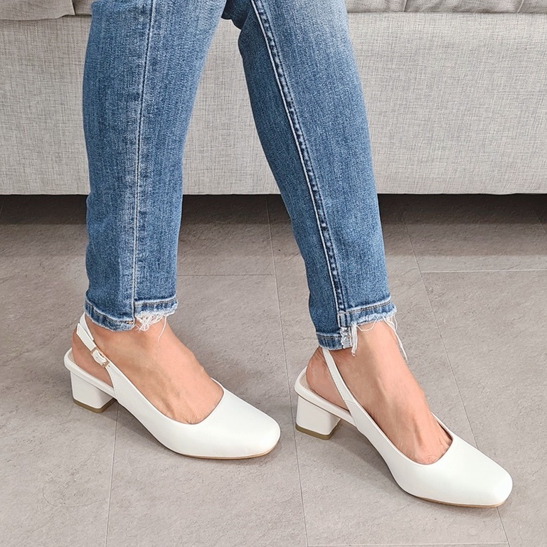 Jual SOLACE - 5 cm Block Heels - RHEA White | Shopee Indonesia