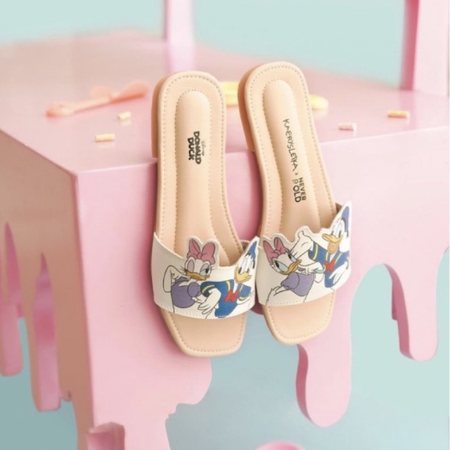 Jual Donald Duck Onestrap Sandal (BOOKED) | Shopee Indonesia