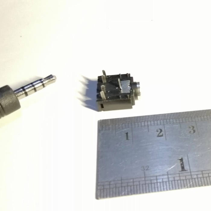 Jual Soket audio 5 pin 3.5mm samping tipis Socket body stereo trrs 3,5 ...