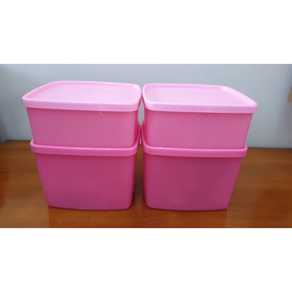 Jual Tupperware medium box 2 125rb(pink) | Shopee Indonesia
