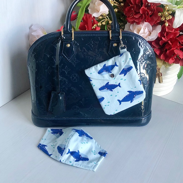Jual Blue Whale Mask & Pouch | Shopee Indonesia