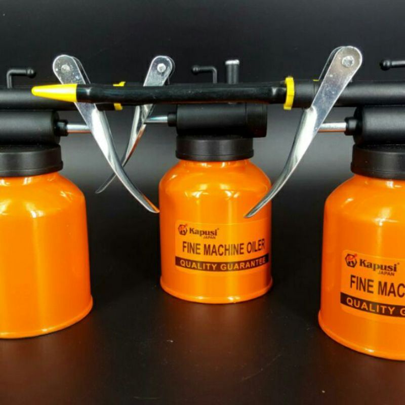 Jual KAPUSI BOTOL OLI SEMPROT OLI CAN 250 ML | Shopee Indonesia