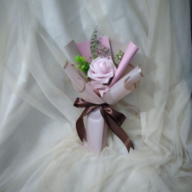 Jual Mini bouquet/buket bunga artificial single rose/mawar | Shopee ...