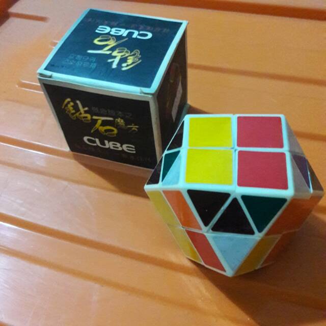 Jual RUBIK SEGITIGA RUBIC CUBE MAINAN GAME PUZZLE GAME GAMES | Shopee ...