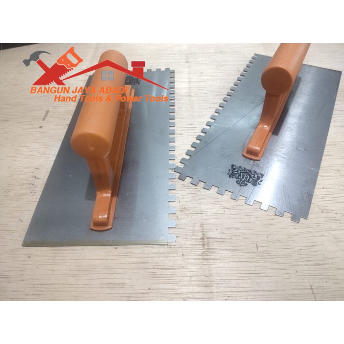Jual LASKAM BESI GERIGI PLASTER TROWEL / ROSKAM / RASKAM LASKAM Gagang ...