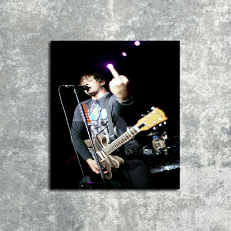 Jual Poster Tom Delonge | Shopee Indonesia