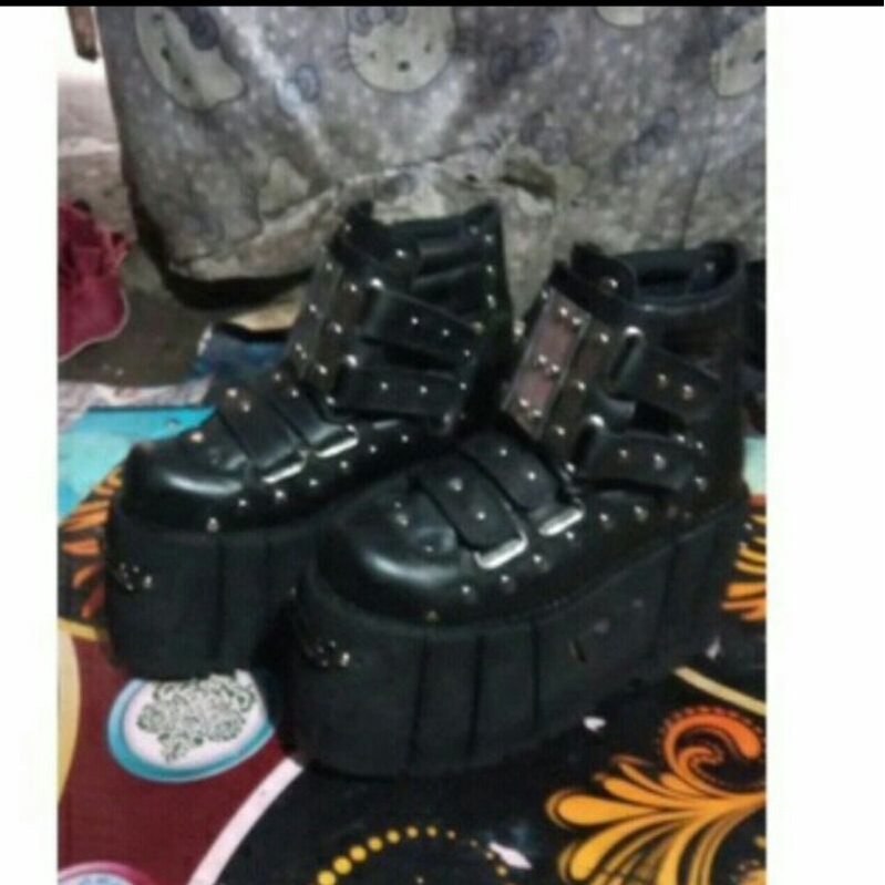 Jual sepatu newrock / sepatu harazuku super duper sol tebal | Shopee ...