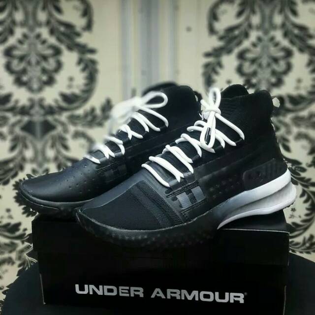 Jual Sepatu Under Armour Projek Rock Buat Gym/Fitness Cocok Banget Buat ...
