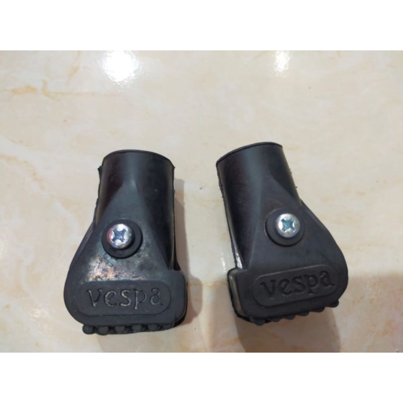 Jual Sepatu Robot Karet Dan Alminium Standar Tengah Double Vespa ...