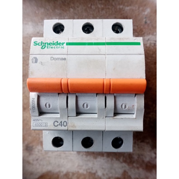 Jual MCB Schneider 3 phase C40 bekas | Shopee Indonesia