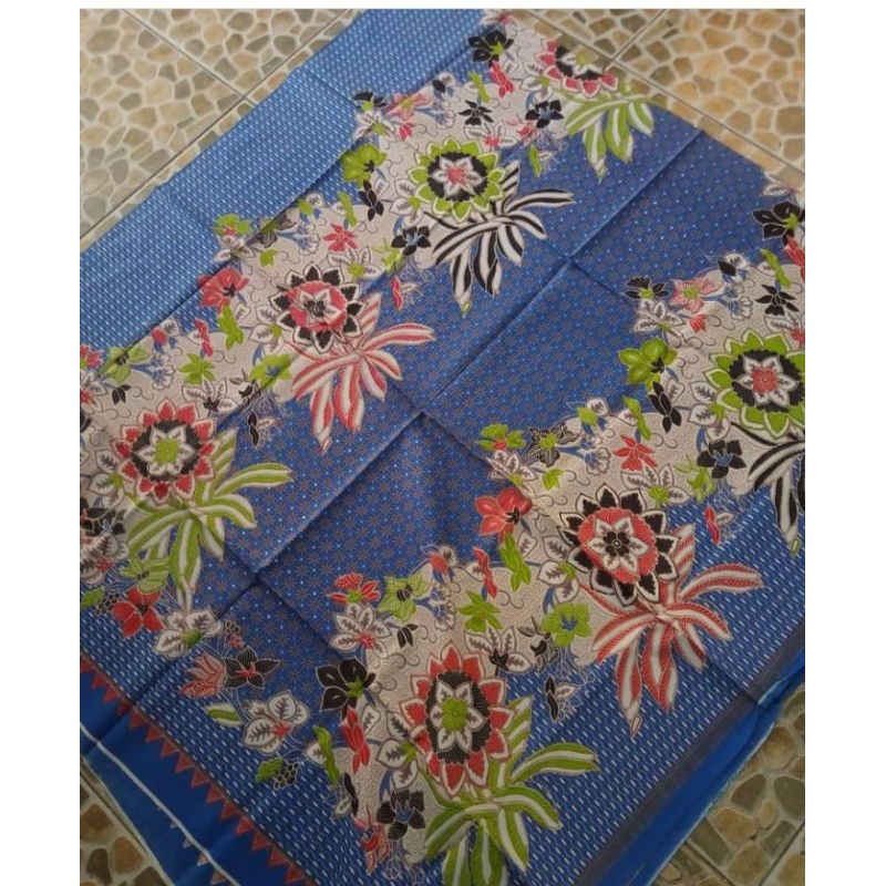Jual kain batik solo motif bunga dasar biru Ws | Shopee Indonesia