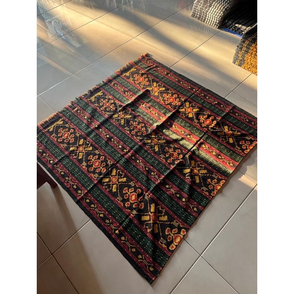 Jual Tenun Blanket Gringsing | tenun ikat | Shopee Indonesia