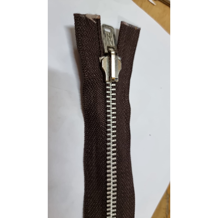 Jual OBRAL Zipper / resleting / Ritsleting YKK RAOR-58 22inch (55cm) jaket besi aluminium bolak ...