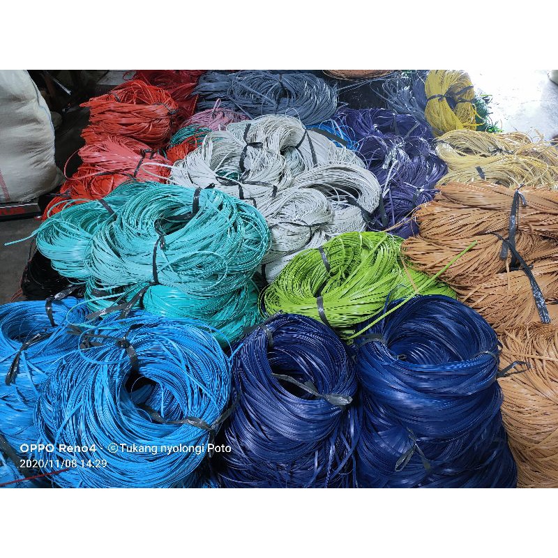 Jual Iratan ikatan bahan rattan rotan sintetis harga 1kg beli banyak ...