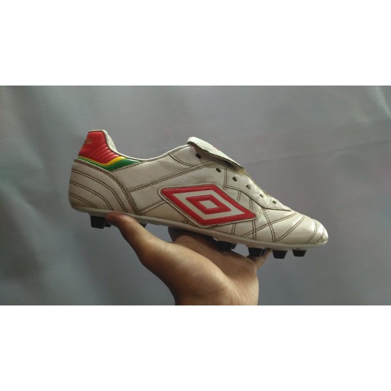 Jual sepatu Bola Umbro Speciali Eternal Pro 'PEPE' HG | Shopee Indonesia