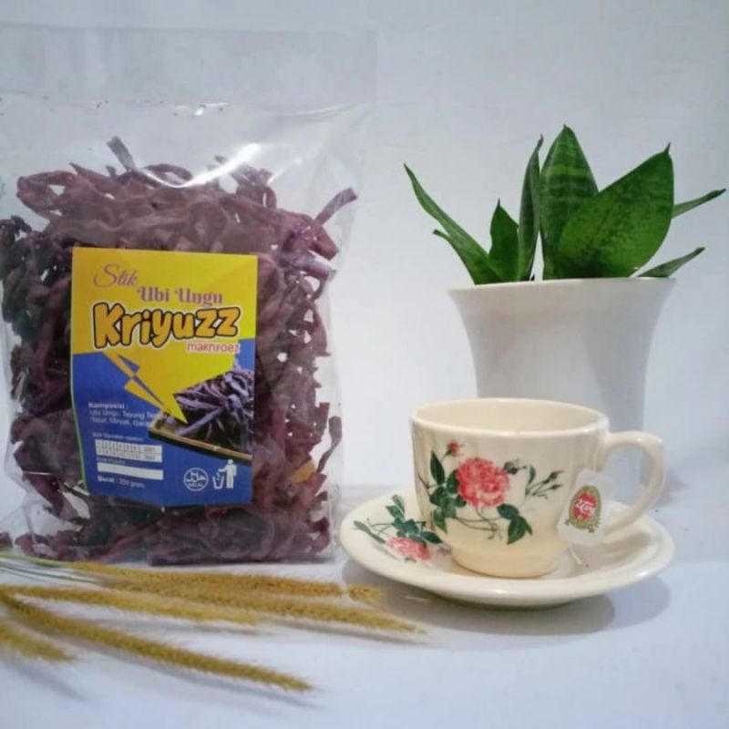 Jual Stick Ubi Ungu Kriyuzz 250 gram | Shopee Indonesia