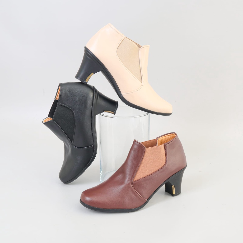 Jual MONTELLA Titan Sepatu Booth Korea Wanita Terkini | Shopee Indonesia