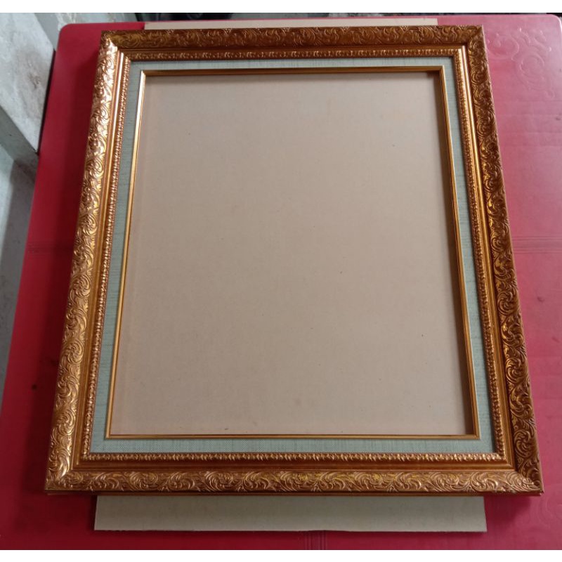 Jual Bingkai foto 20 x 24 inci/ 50 x 60 cm ukir 6 cm + linen | Shopee ...