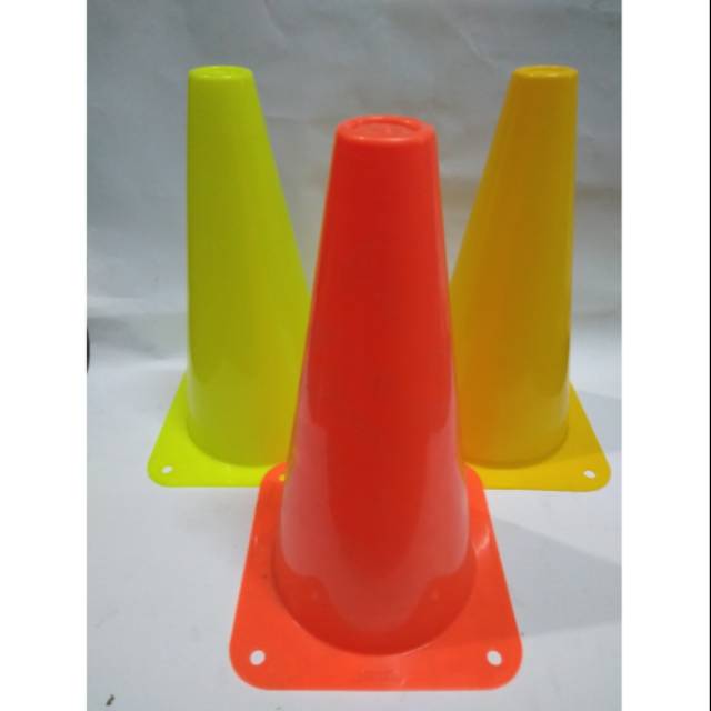 Jual Cone kerucut bola tinggi 30cm | Shopee Indonesia
