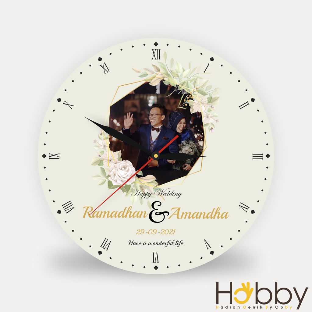 Jual JAM DINDING UNIK CUSTOM FOTO NAMA SOUVENIR WISUDA KAYU HADIAH ...