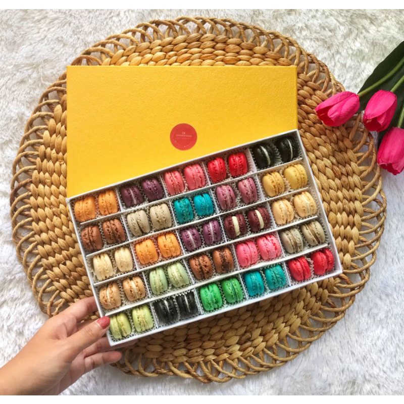 Jual Baby Macaron Box (Macarons) isi 50pcs / Cookies / Kue Kering Enak ...