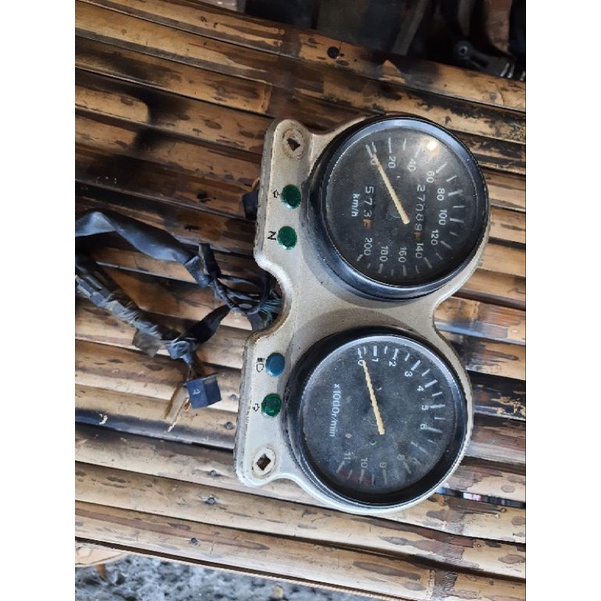 Jual speedometer gsx 250/thunder 250 original mirip speedometer rxz/rzr ...