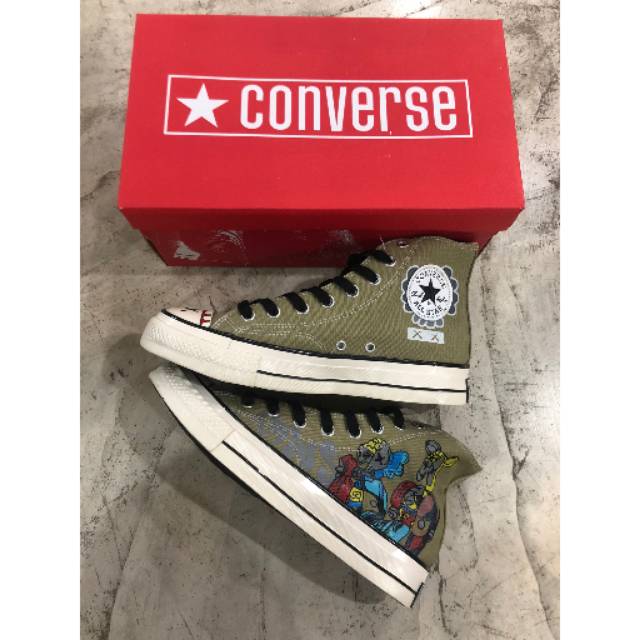 Jual CONVERSE X KAWS | Shopee Indonesia