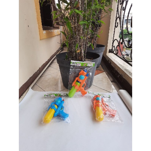 Jual MAINAN PISTOL AIR BESAR / WATER GUN SHOOT | Shopee Indonesia