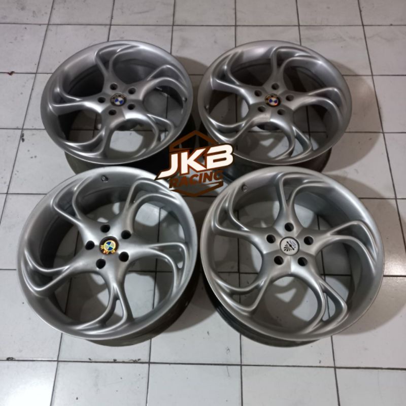 Jual VELG SECOND TYPE MOMO RING 20 HOLE 5X120 VELG ONLY 4PCS | Shopee ...