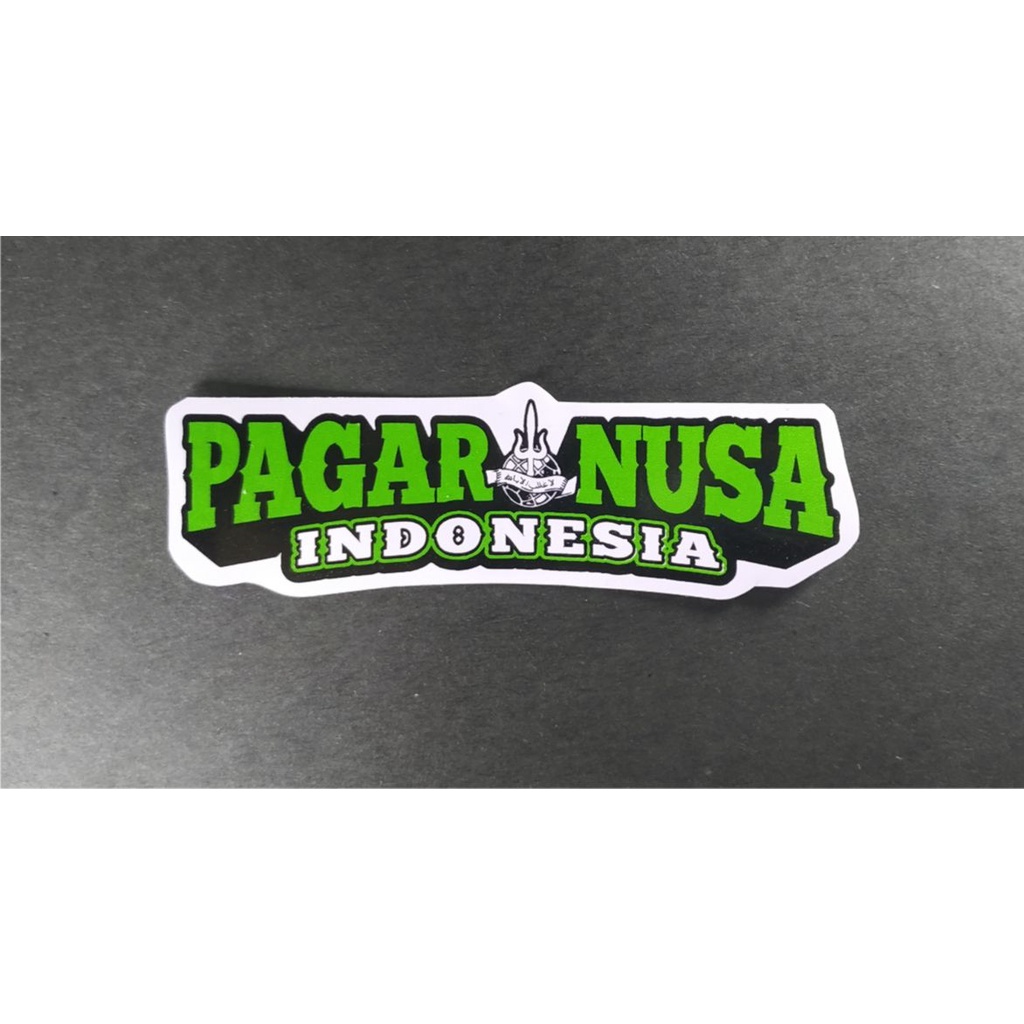 Jual STIKER PAGAR NUSA VINYL BISA TEMPEL HELM MOTOR LAPTOP HP KULKAS ...