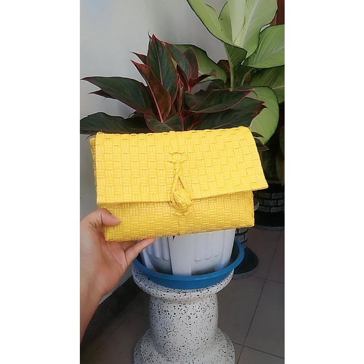 Jual dompet anyam jali/ domsel (dompet selendang) | Shopee Indonesia