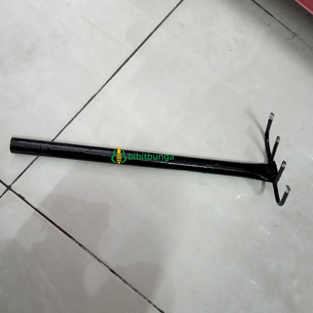 Jual Garu Mini Besi Garpu Garukan Tanah Taman Kebun Alat Berkebun ...