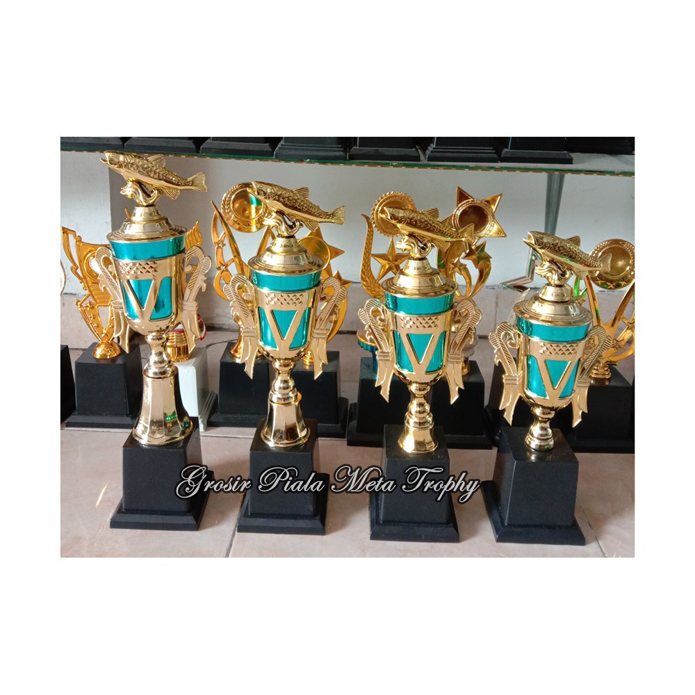 Jual PIALA LOMBA IKAN MURAH LOMBA MENANCING | Shopee Indonesia