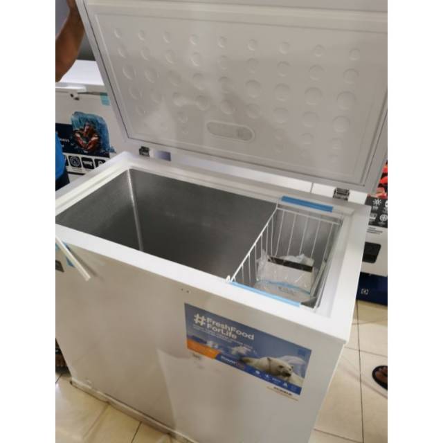 Jual Freezer Box Modena MD 207 200Liter NEW MODEL ( Khusus Sidoarjo ...