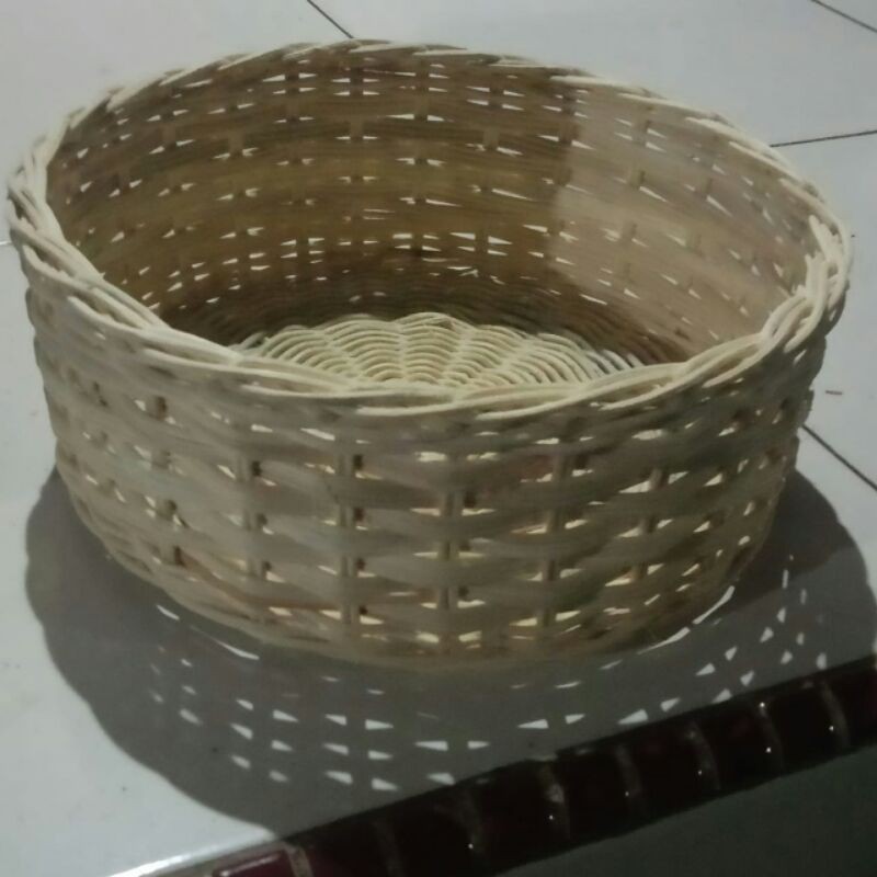 Jual keranjang rotan bulat diameter 20 cm full rotan halus | Shopee ...