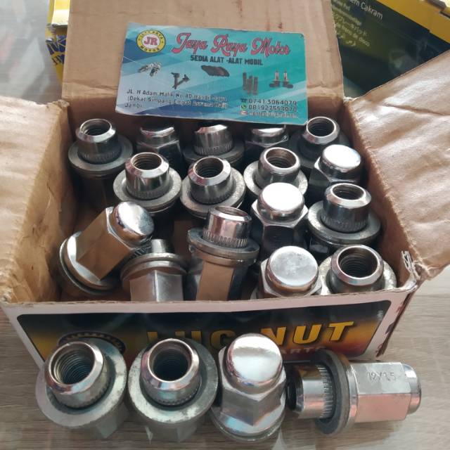 Jual mur roda Racing Inova innova fortuner kijang kapsul grand hilux ...