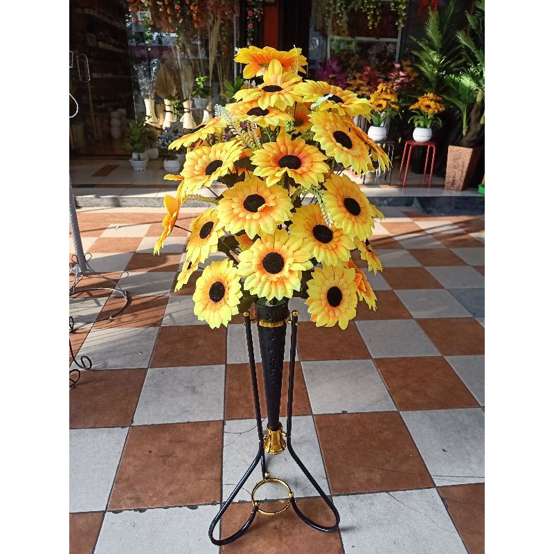 Jual Rangkaian bunga matahari artificial 36 kuntum dengan standing besi ...