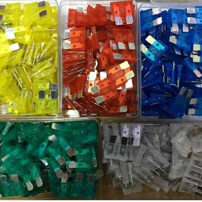 Jual SEKRING FUSE MINI BLADE10A /15A SEKRING TUSUK TANCAP KECIL/TANCAP ...