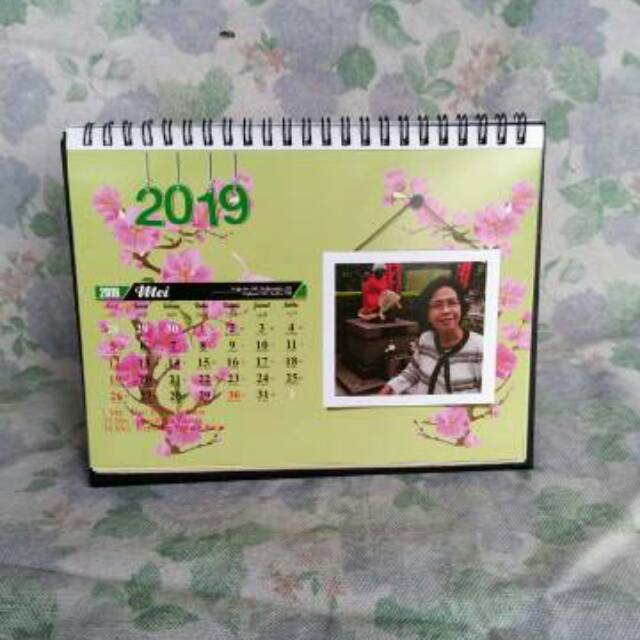 Jual Kalender foto / kalender 2020/ kalender lucu / kalender duduk ...