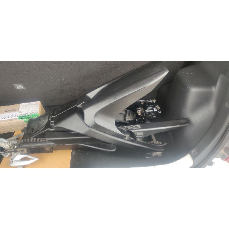 Jual Swing arm r15 v2 original PNP Vixion bukan swing arm R15 vva ...